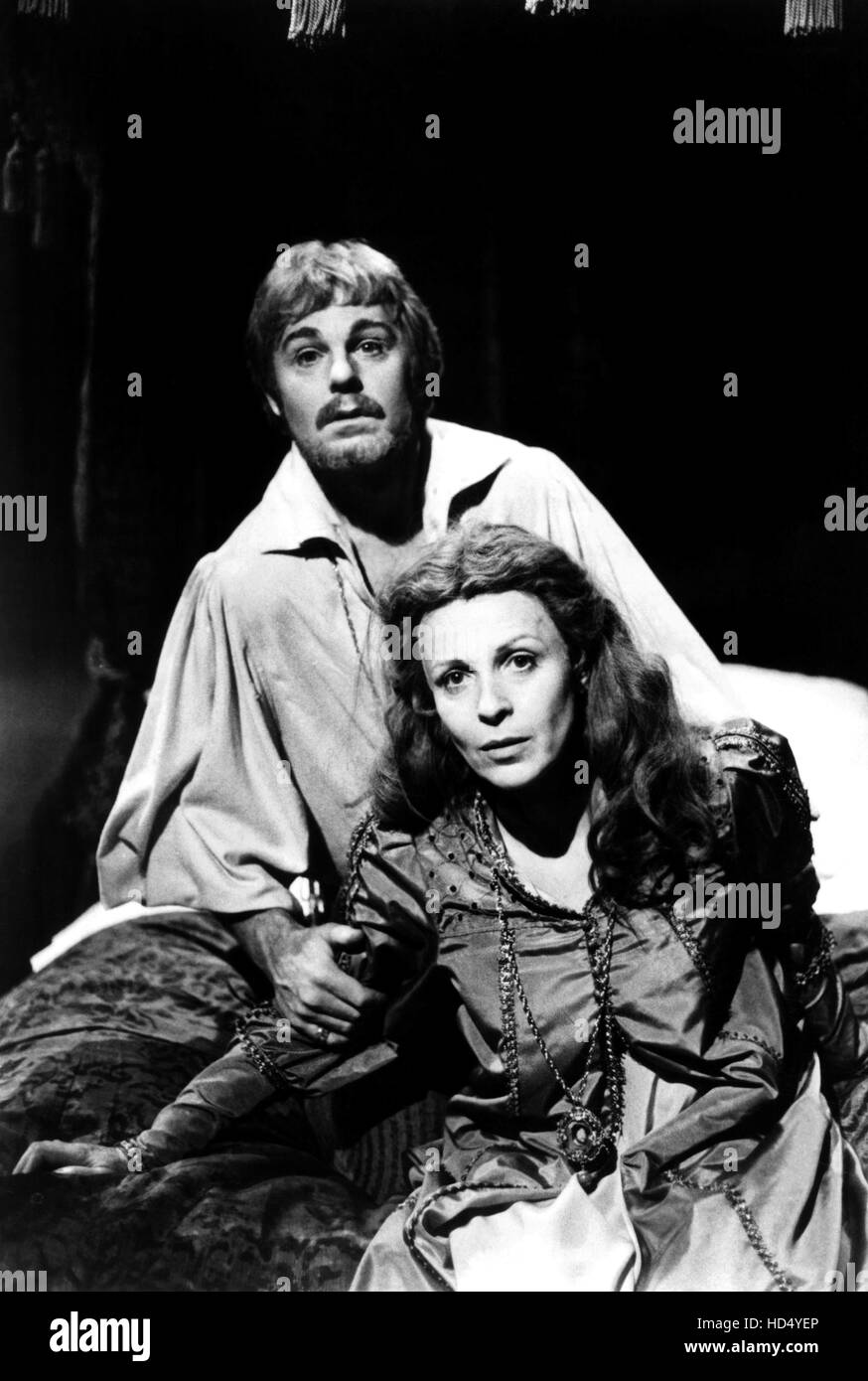 Claire bloom hamlet hi-res stock photography and images - Alamy