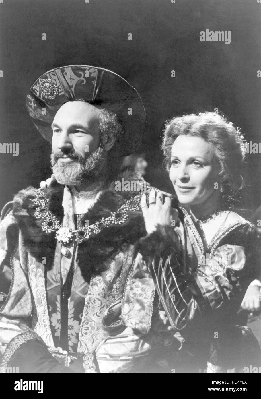 Claire bloom hamlet hi-res stock photography and images - Alamy