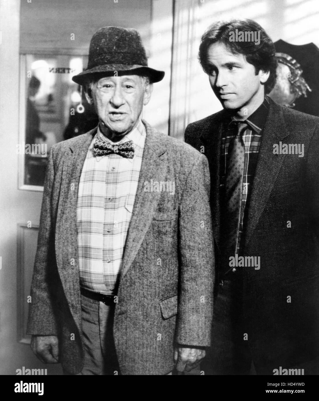 HOOPERMAN, (from left): Jack Gilford, John Ritter, 'I Witness', (Season ...