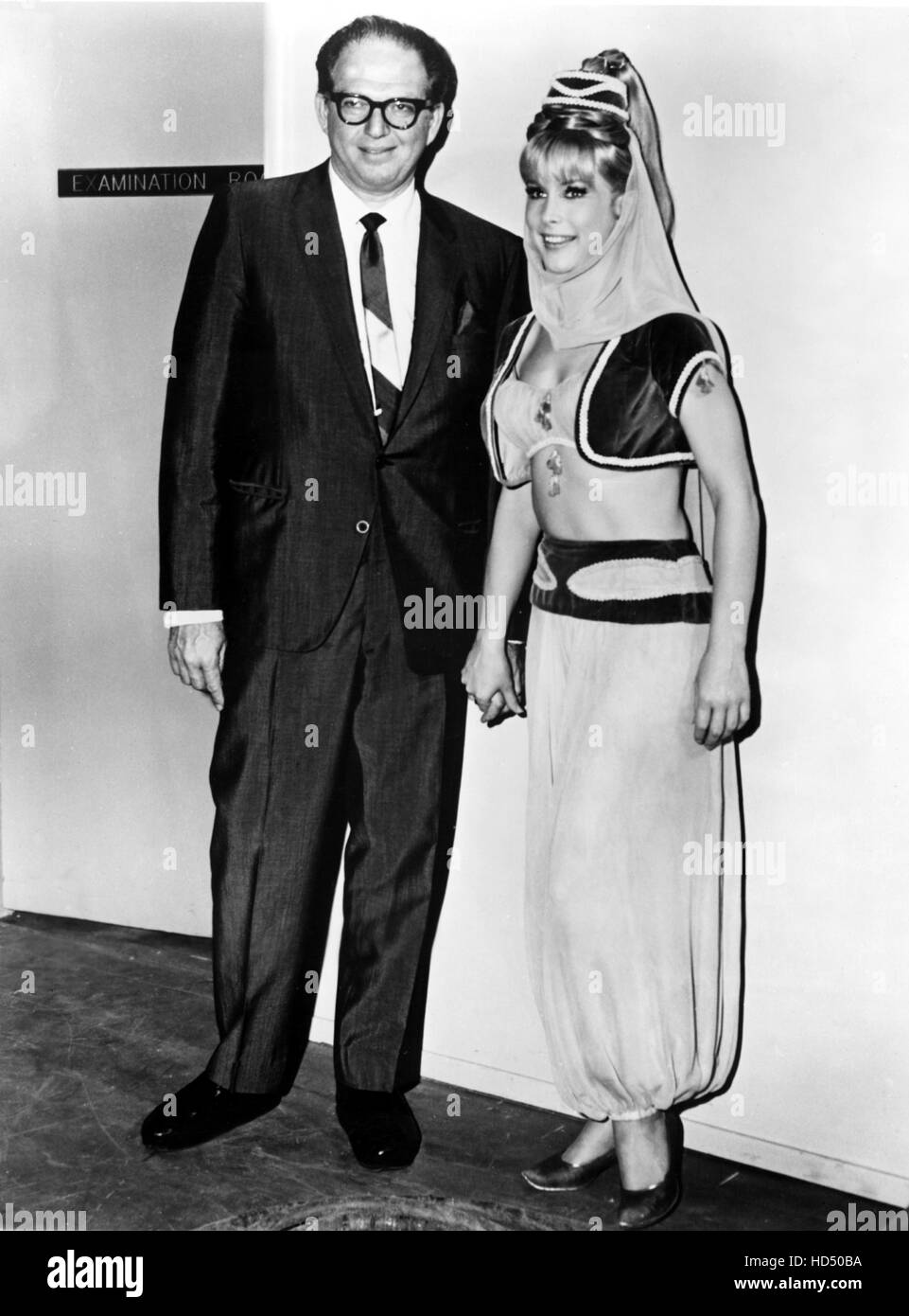 I DREAM OF JEANNIE, series creator, Sidney Sheldon & Barbara Eden, on ...