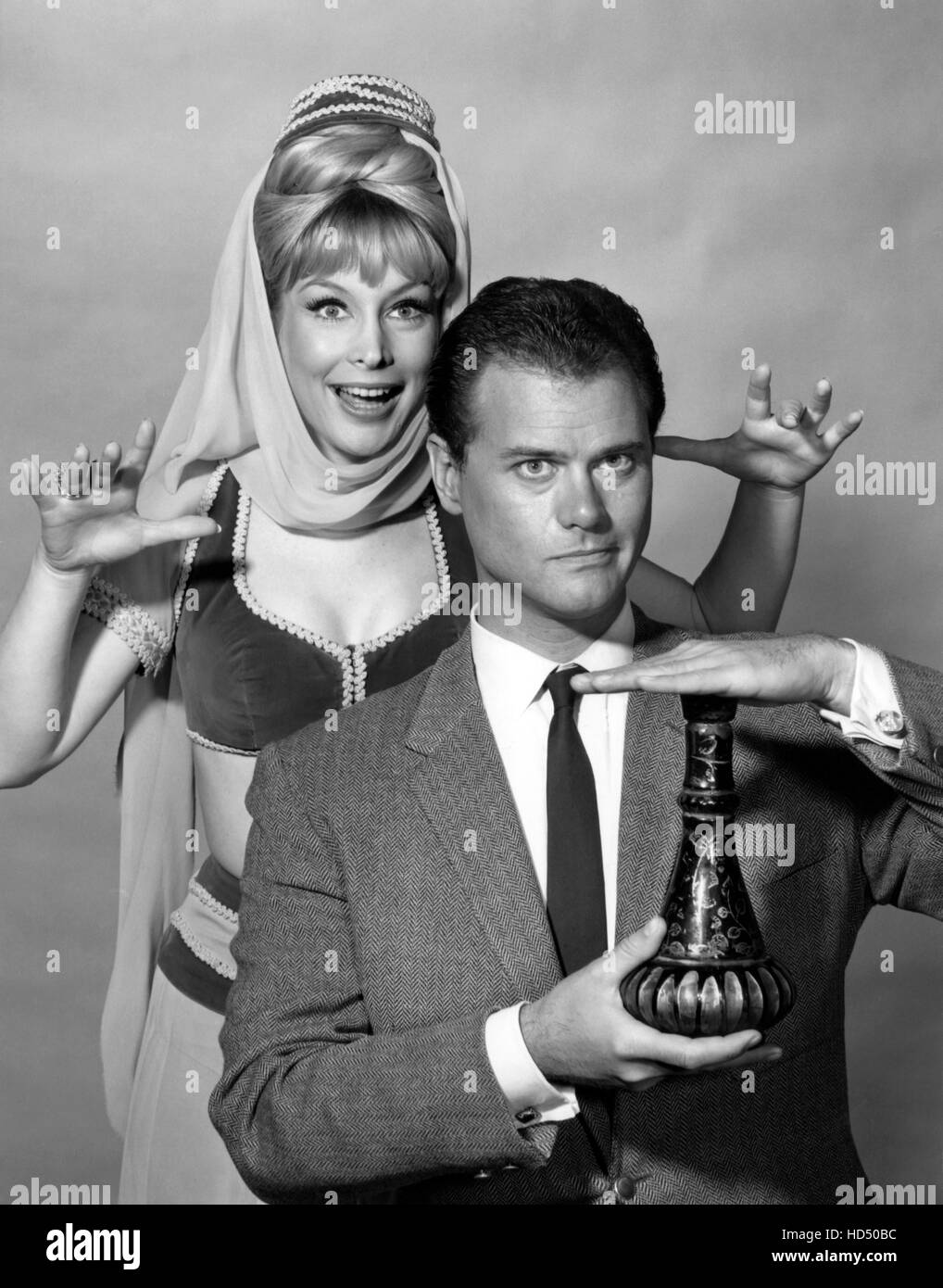 I DREAM OF JEANNIE, Barbara Eden, Larry Hagman, 1965-70 Stock Photo - Alamy