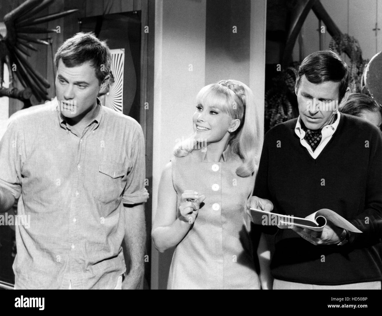 I Dream Of Jeannie Larry Hagman Barbara Eden Paul Lynde Everybody
