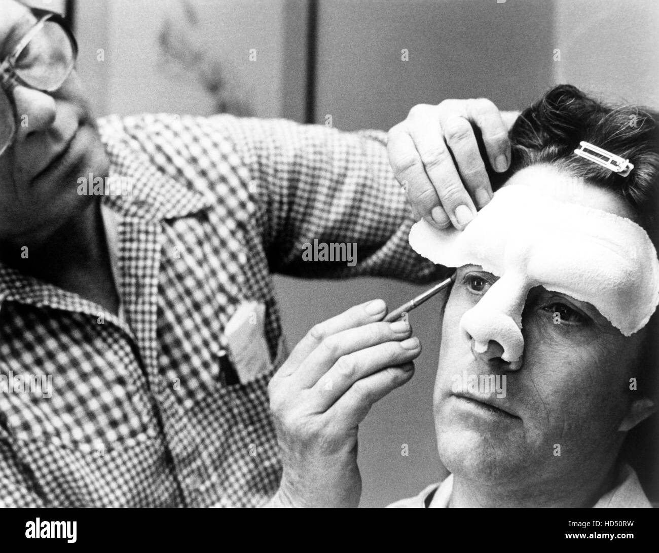 THE INCREDIBLE HULK, Bill Bixby (right) on-set, (1980), 1978-82 ...