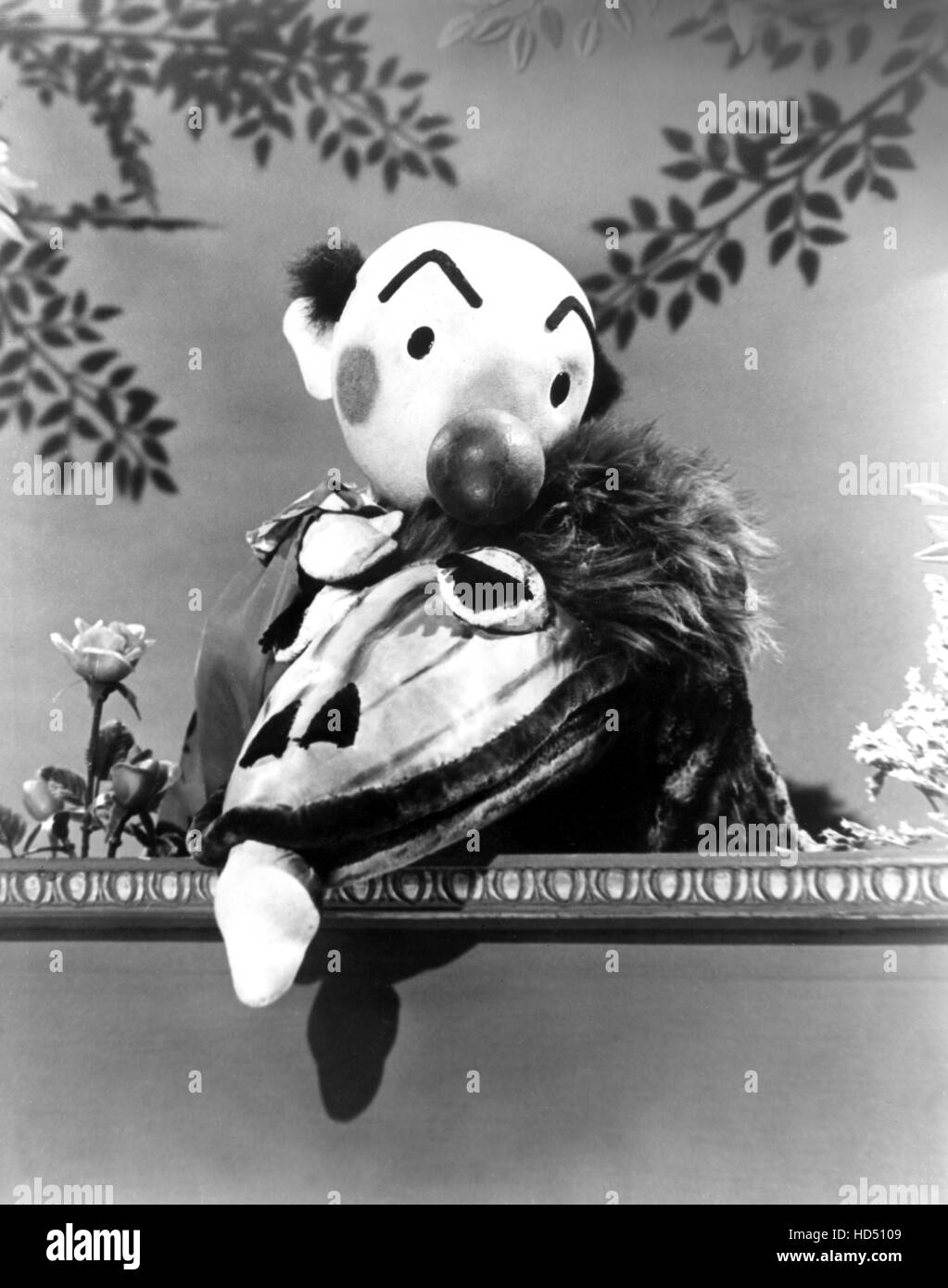 KUKLA, FRAN AND OLLIE, Kukla, Oliver Dragon, 1952 - 1962 Stock Photo ...