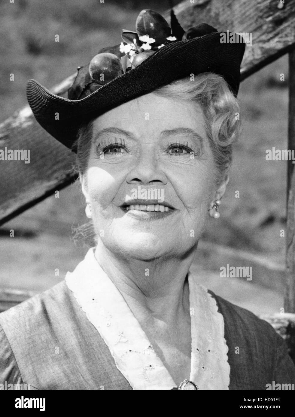 LARAMIE, Spring Byington (Season 4), 1959-63 Stock Photo - Alamy