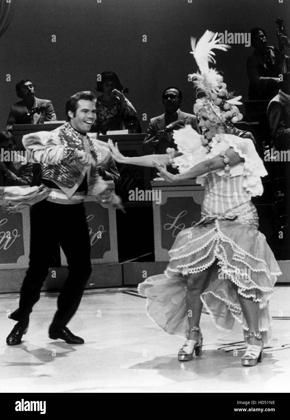 THE LAWRENCE WELK SHOW, Bobby Burgess, Cissy King, 1955-82 Stock Photo ...