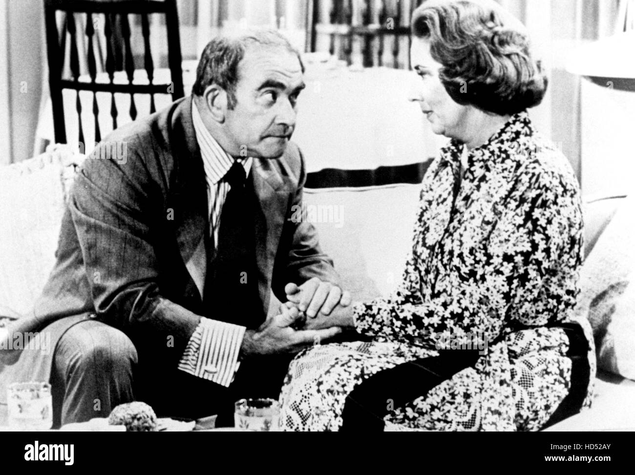 MARY TYLER MOORE SHOW, Ed Asner, Priscilla Morrill, 1970-1977 Stock ...