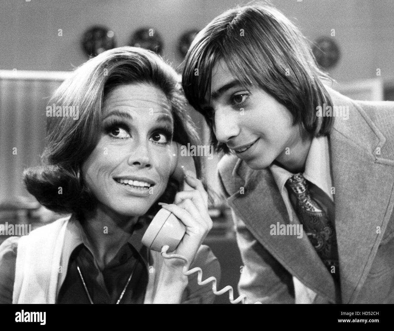 THE MARY TYLER MOORE SHOW, from left: Mary Tyler Moore, Gerald ...