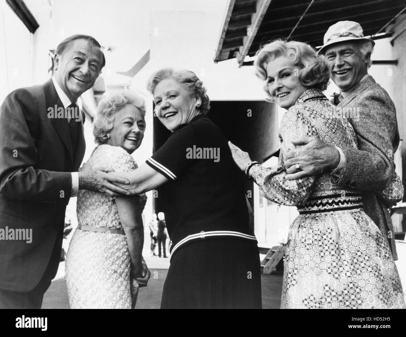 MARCUS WELBY, M.D., from left: Robert Young, Betty Bronson, Jean ...
