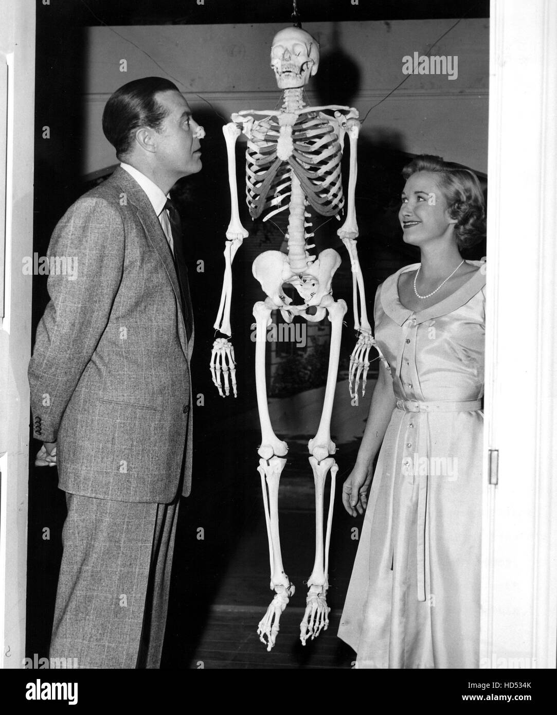 MEET MR. MCNULTY, (RAY MILLAND SHOW), Ray Milland, Phyllis Avery, 1953 ...