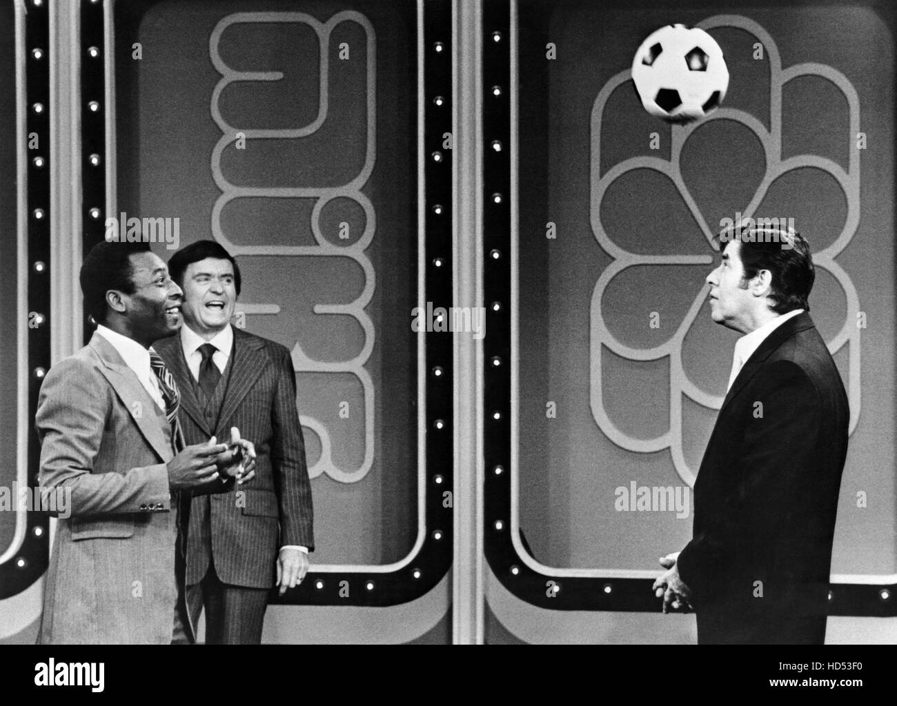 THE MIKE DOUGLAS SHOW, Pele, Mike Douglas, Jerry Lewis, (aired December ...