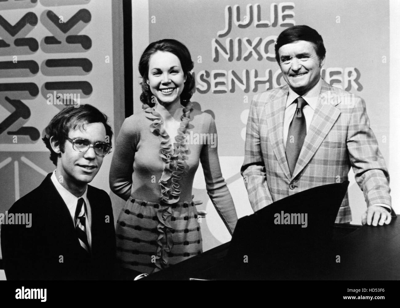 THE MIKE DOUGLAS SHOW, David Eisenhower, Julie Eisenhower, (aired ...