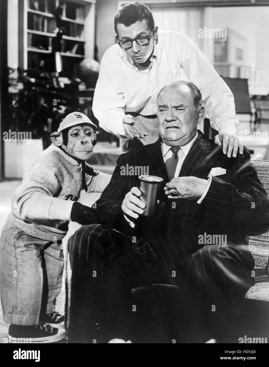 NEW COMEDY SHOWCASE, Waldo, Gil Stratton (standing), Emory Parnell ...