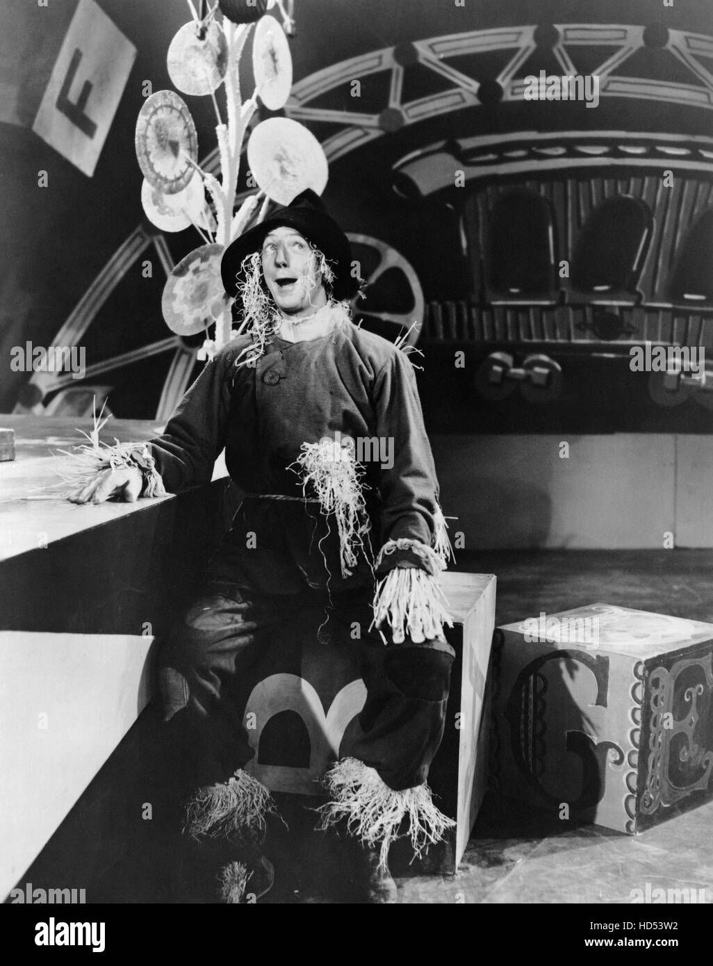 THE NEW RAY BOLGER SHOW, (aired December 24, 1954), Ray Bolger Stock ...