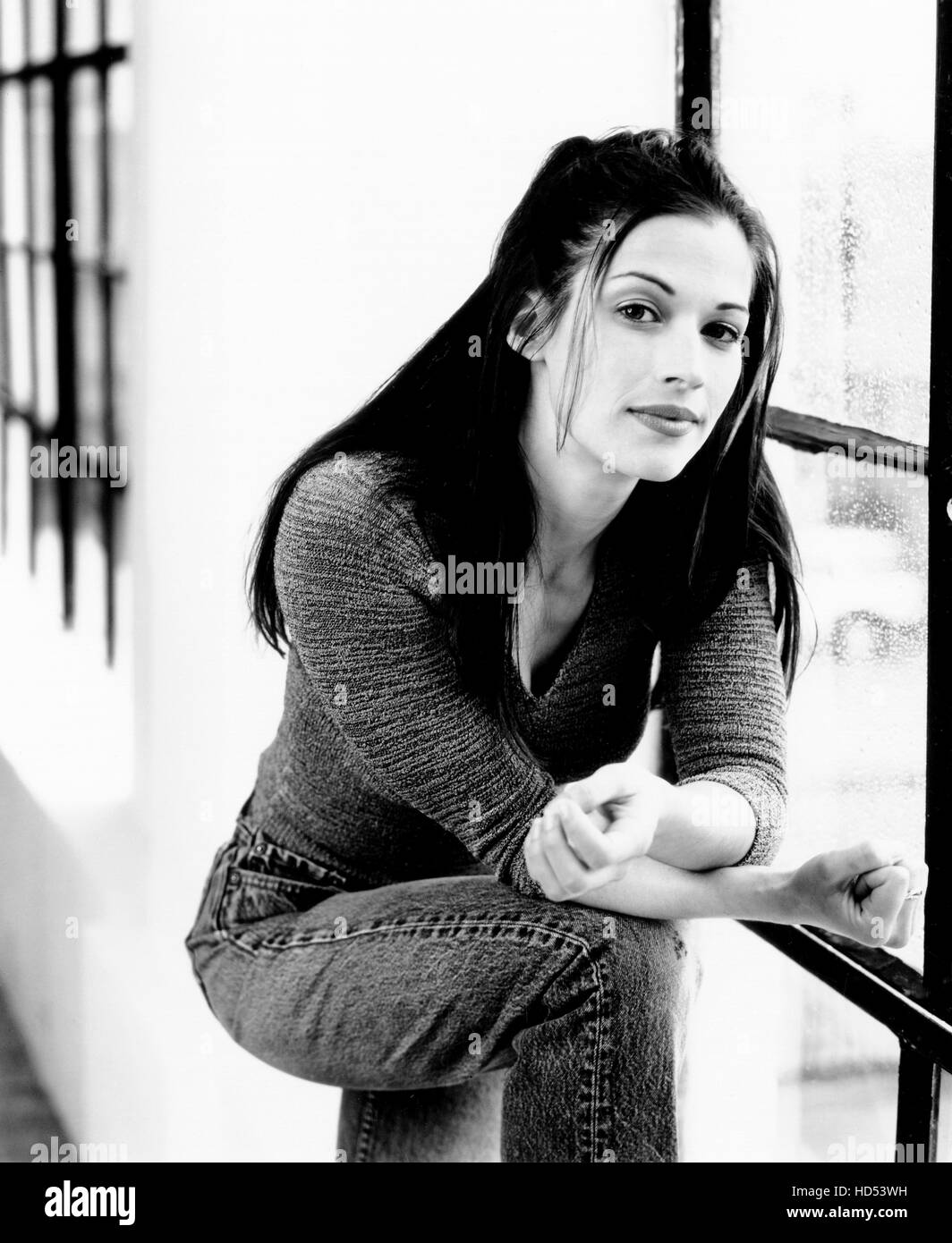 THE NET, Brooke Langton, 1998-99. photo: Brian Smith / © Columbia ...