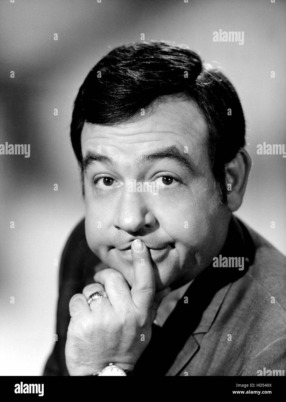 THE DEBBIE REYNOLDS SHOW, Tom Bosley, 1969-70 Stock Photo - Alamy