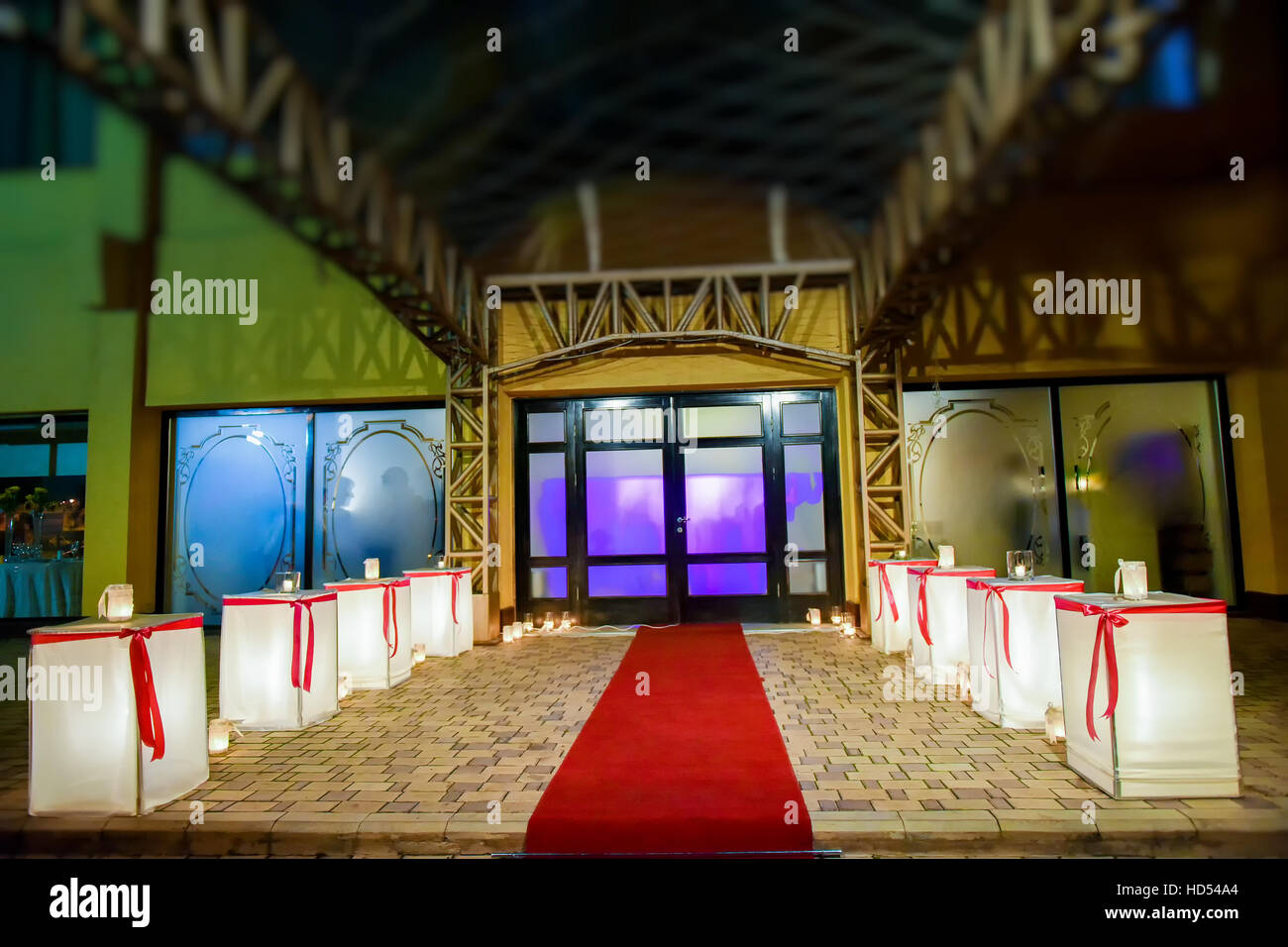 Empty banquet party hall hi-res stock photography and images - Alamy