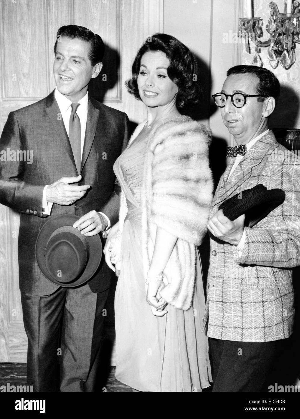 THE DICK POWELL SHOW, Robert Cummings, Jeanne Crain, Arnold Stang ...