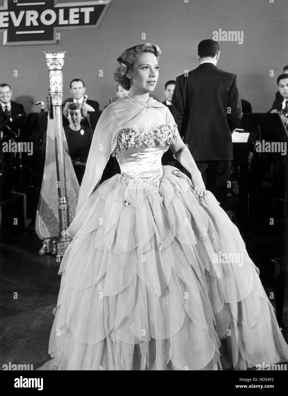 THE DINAH SHORE CHEVY SHOW (aka THE DINAH SHORE SHOW), Dinah Shore ...
