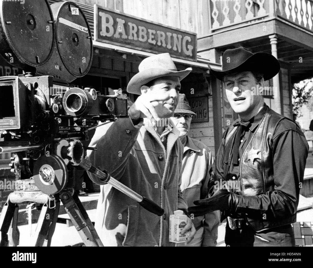 THE DICK VAN DYKE SHOW, director Jerry Paris, Dick Van Dyke on location ...