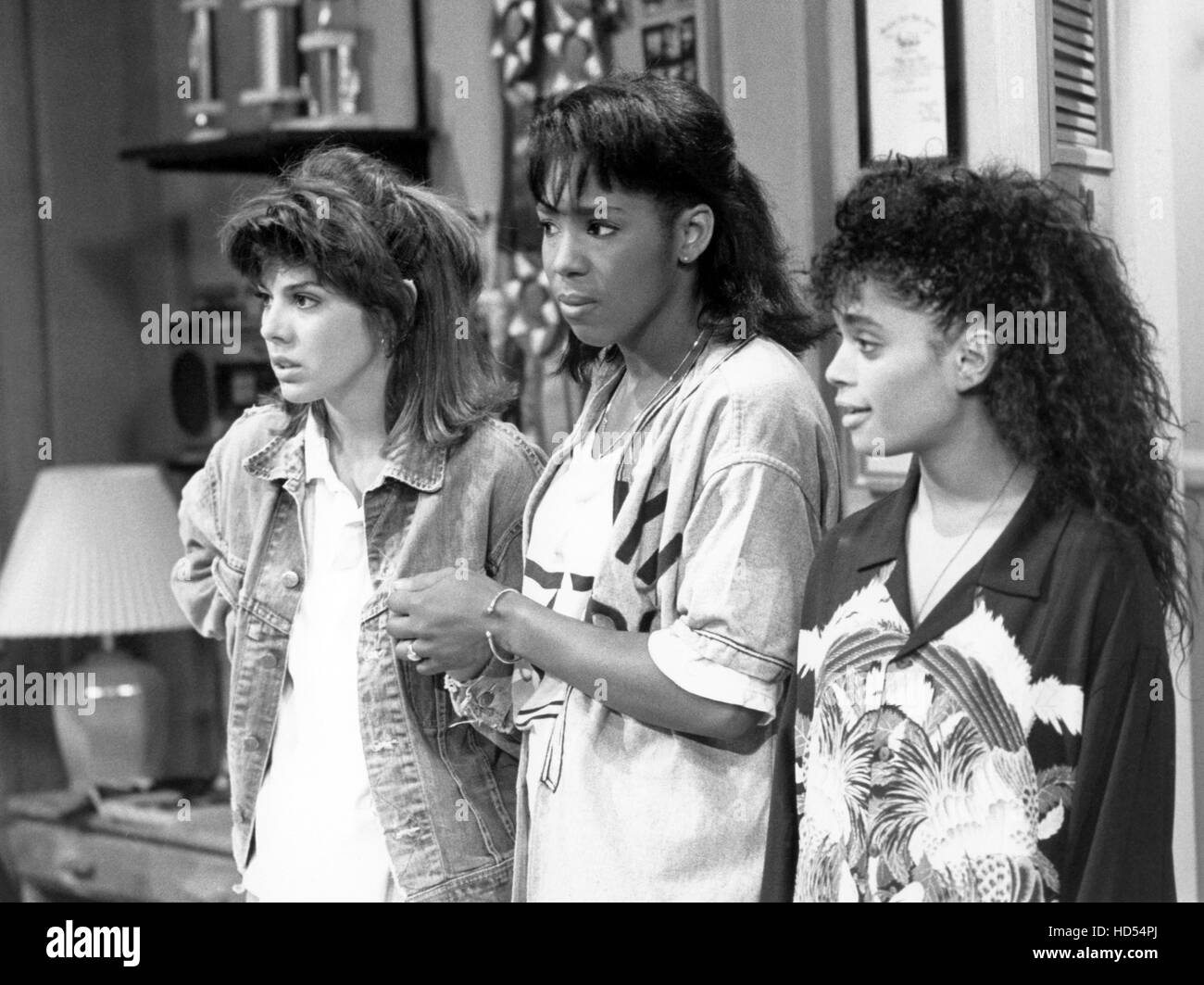 A DIFFERENT WORLD, Marisa Tomei, Dawnn Lewis, Lisa Bonet, 'Come Back ...