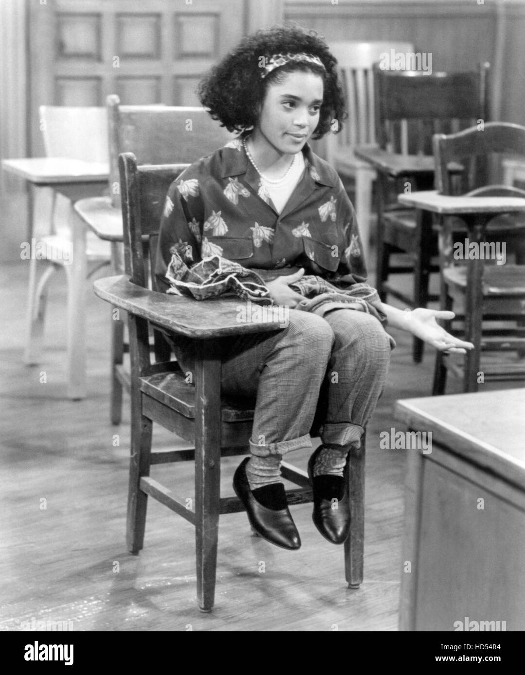 A DIFFERENT WORLD, Lisa Bonet, 'Pilot', (Season 1, ep. 102, aired Oct ...