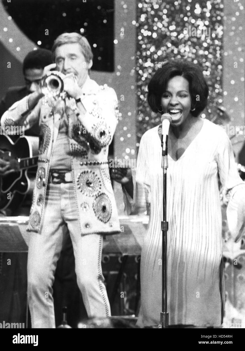 DOC AND GLADYS CELEBRATE, Doc Severinsen, Gladys Knight, 1977 Stock ...