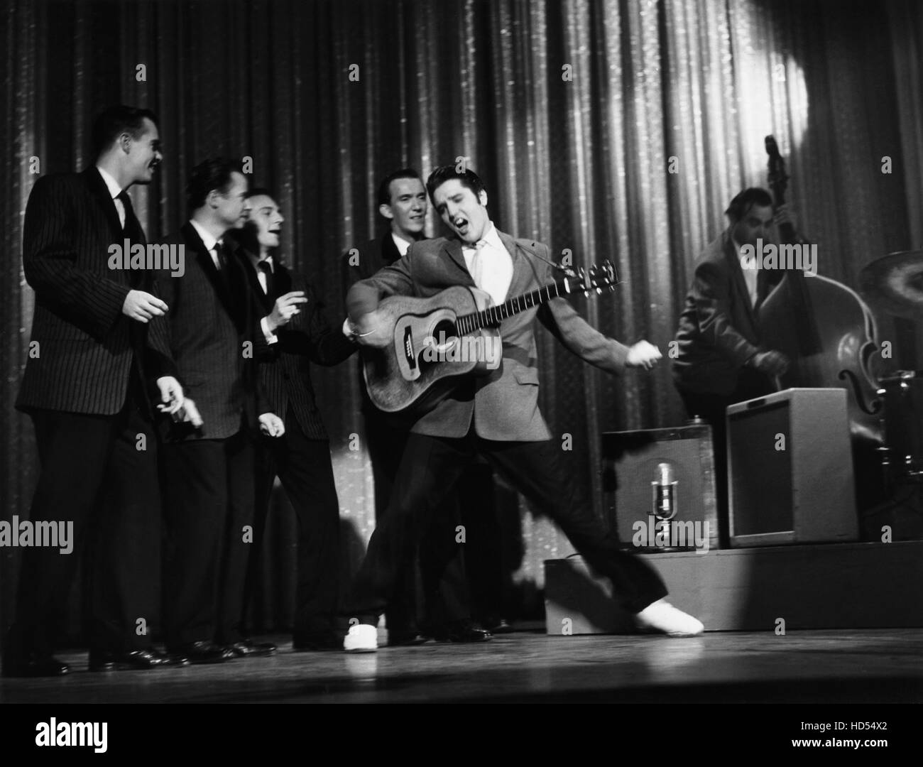 THE ED SULLIVAN SHOW, Elvis Presley, backed by the Jordanaires, aired ...