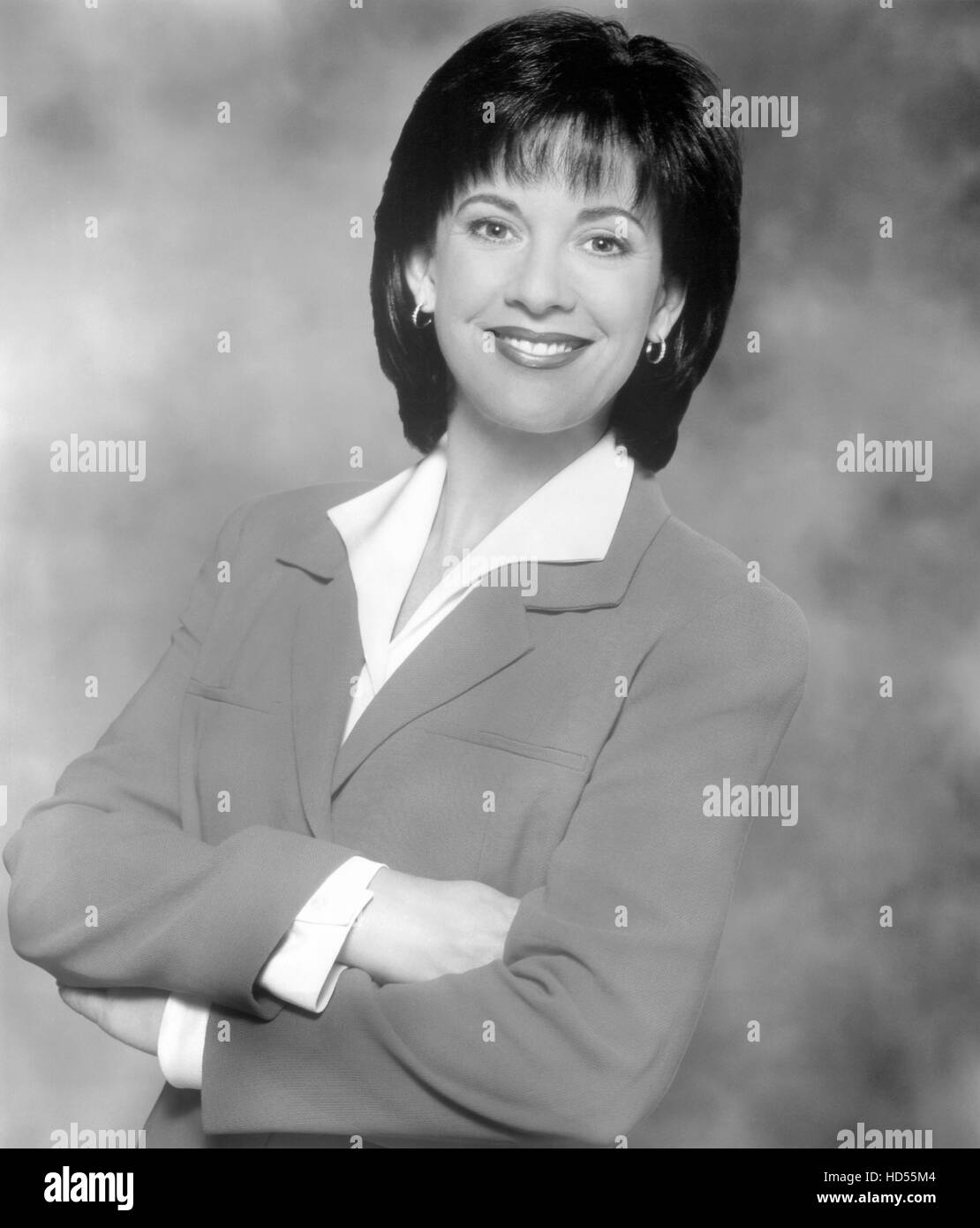 EXTRA (aka EXTRA: THE ENTERTAINMENT MAGAZINE), correspondent Diane Diamond, (1998), 1994-. © E ...