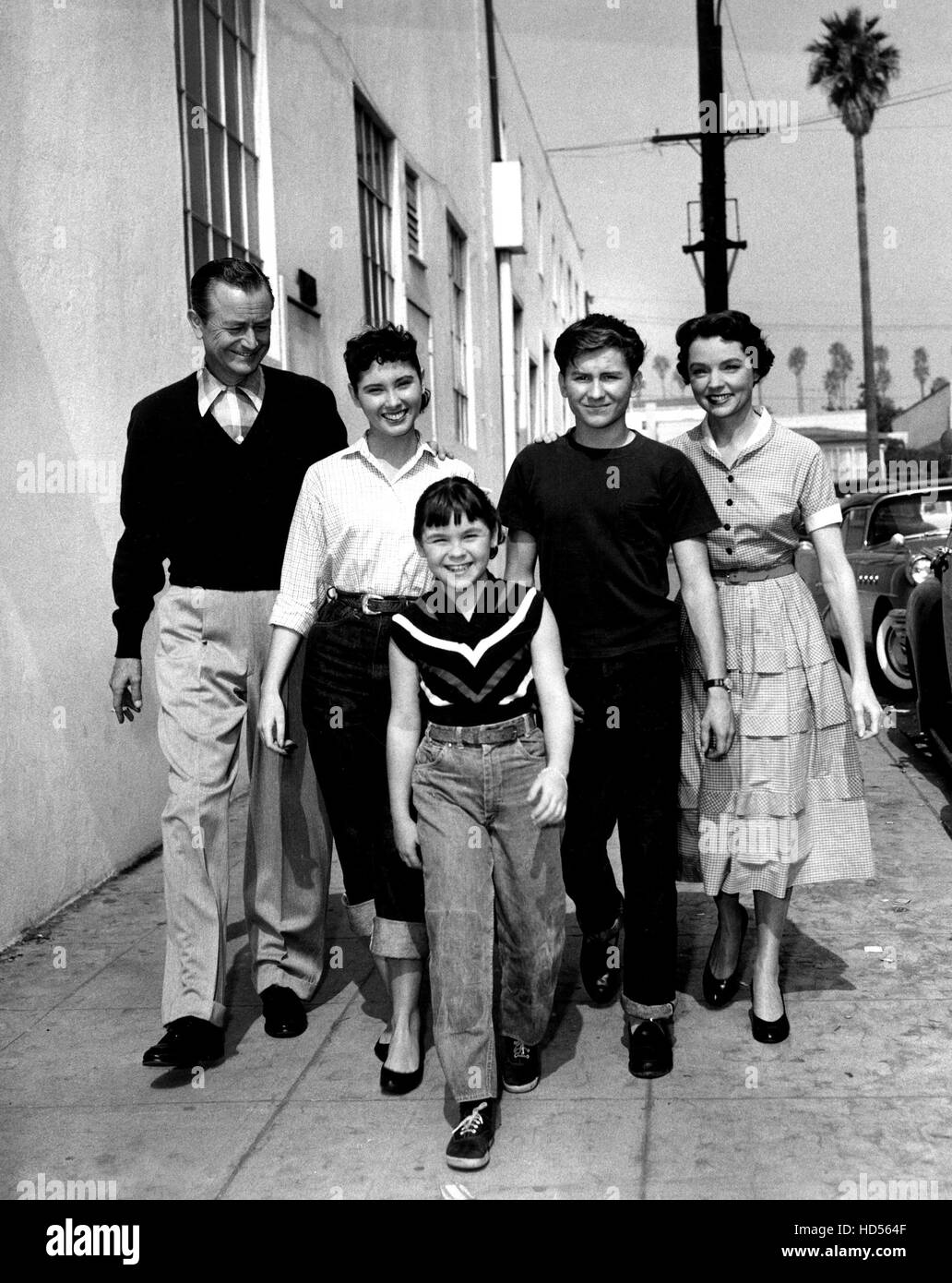 FATHER KNOWS BEST, Robert Young, Elinor Donahue, Lauren Chapin, Billy Gray, Jane Wyatt, 1954-60 ...