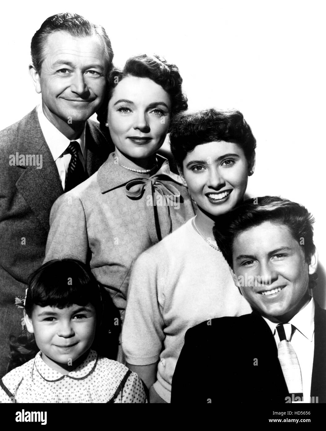 FATHER KNOWS BEST, Robert Young, Jane Wyatt, Lauren Chapin, Elinor Donahue, Billy Gray, 1954 ...