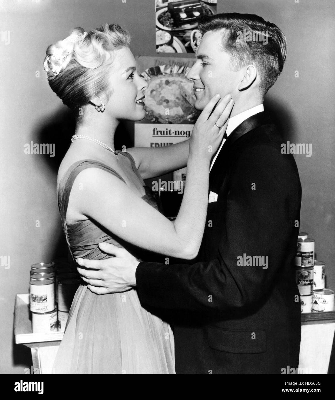 FATHER KNOWS BEST, Gail Land, Billy Gray in 'Young Love' (airdate ...