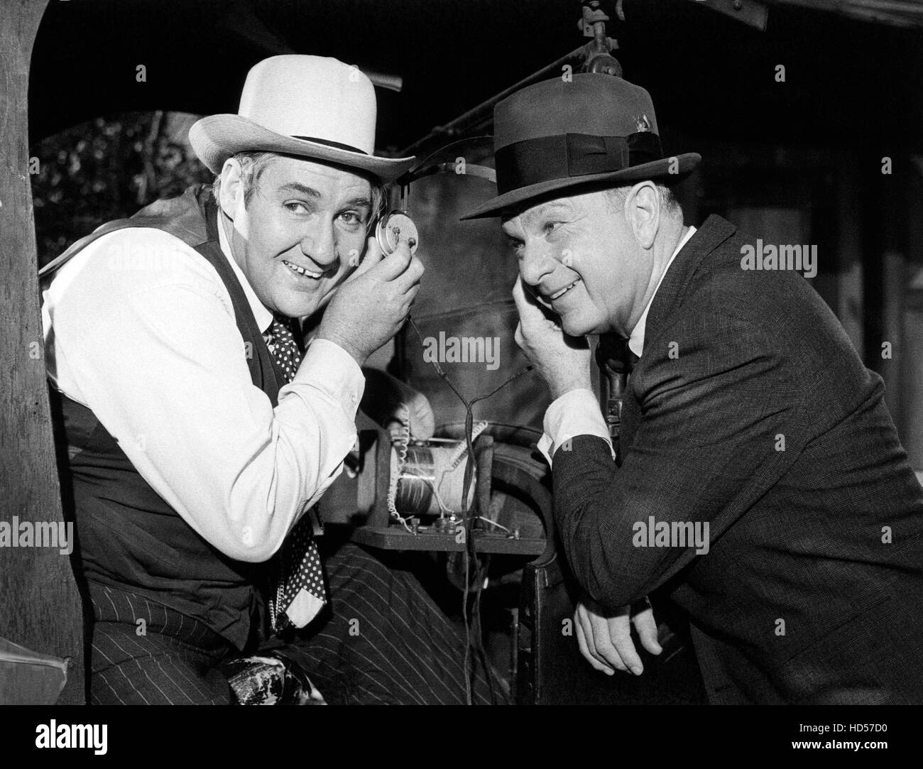 GREEN ACRES, Pat Buttram, Eddie Albert, 'You Can't Plug In A 2 With A 6 ...