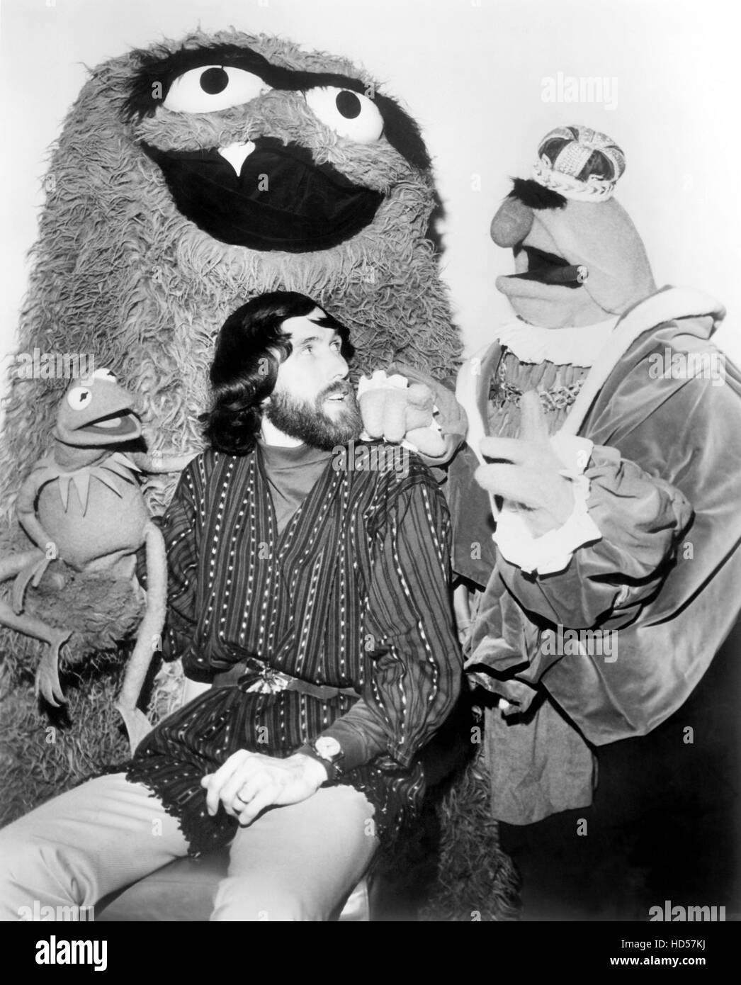 HEY CINDERELLA! (aka TALES FROM MUPPETLAND: HEY CINDERELLA!), Kermit ...