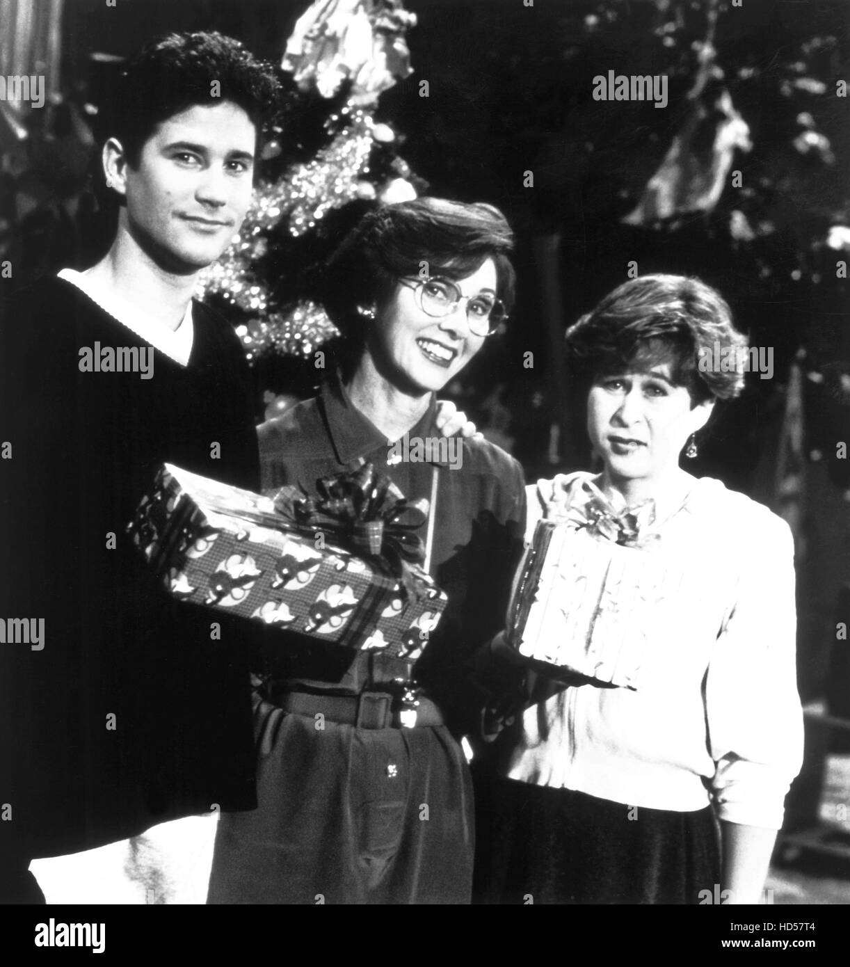 HERMAN'S HEAD, from left: William Ragsdale, Elinor Donahue, Yeardley ...