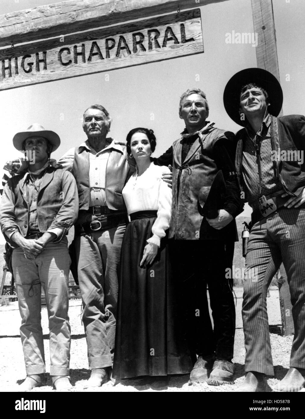 HIGH CHAPARRAL, Mark Slade, Leif Erickson, Linda Cristal, Cameron ...