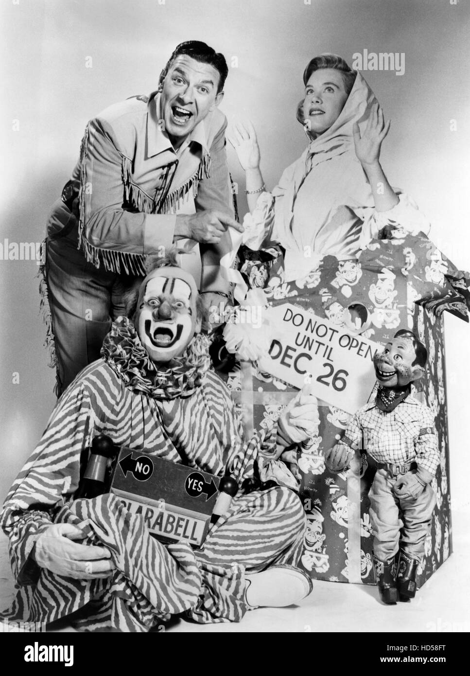 THE HOWDY DOODY SHOW, 'Buffalo' Bob Smith, Clarabell the Clown, Marti ...