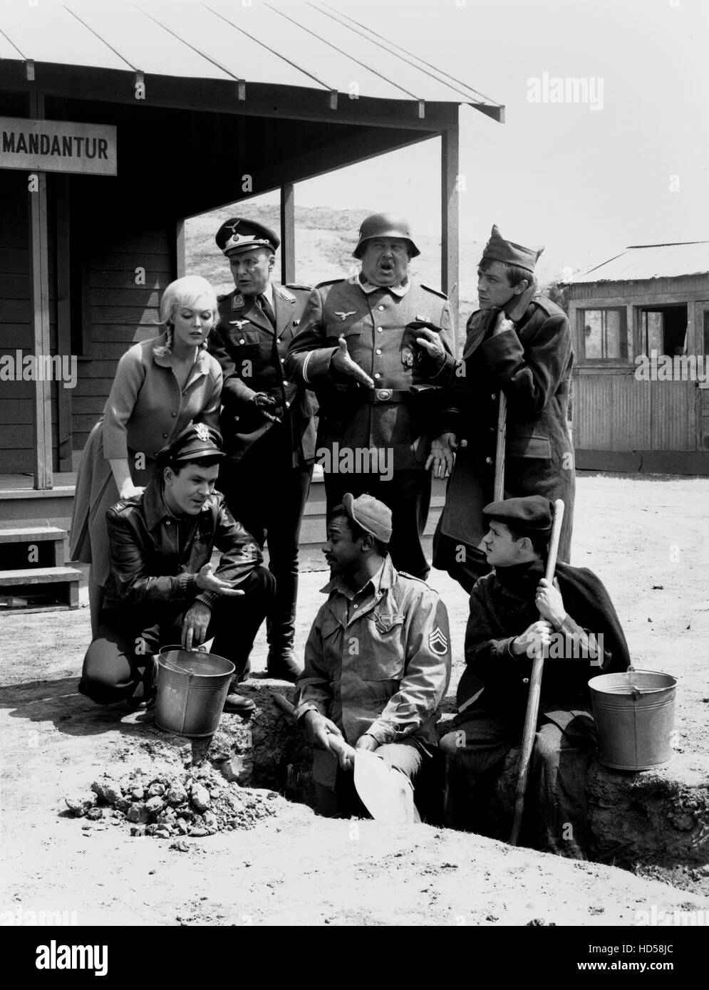HOGAN'S HEROES, Bob Crane, Cynthia Lynn, Werner Klemperer, John Banner ... HOGAN'S HEROES, Bob Crane, Cynthia Lynn, Werner Klemperer, John Banner ...