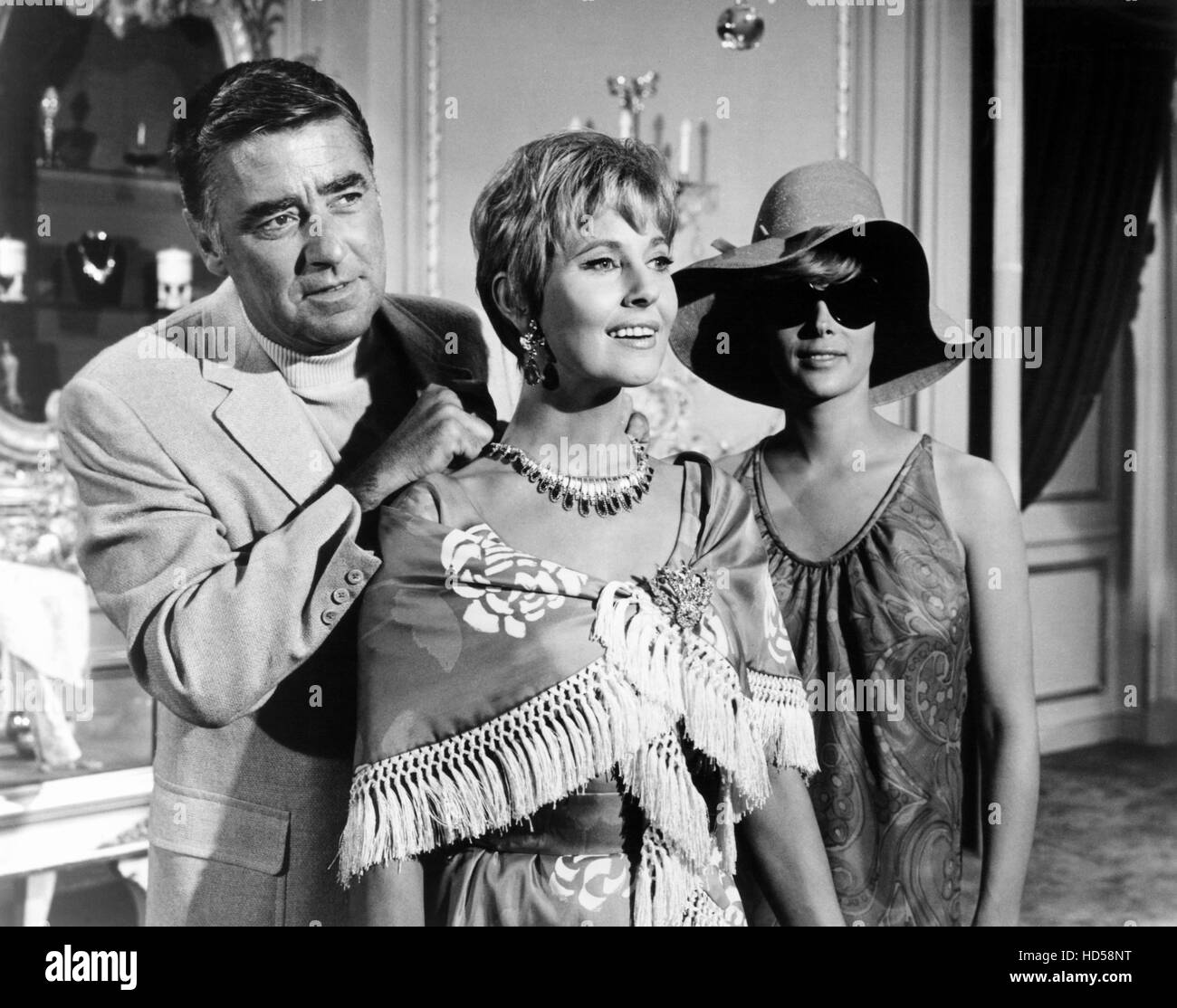 HOW I SPENT MY SUMMER VACATION, from left: Peter Lawford, Lola Albright ...