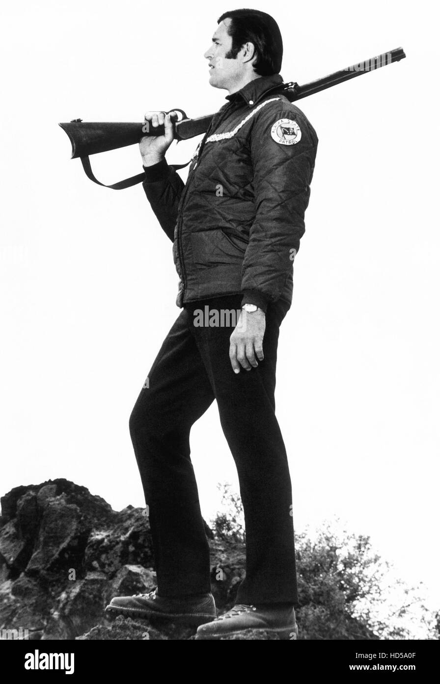 KODIAK, Clint Walker in 'Death Chase' (Season 1, Episode 2, aired ...