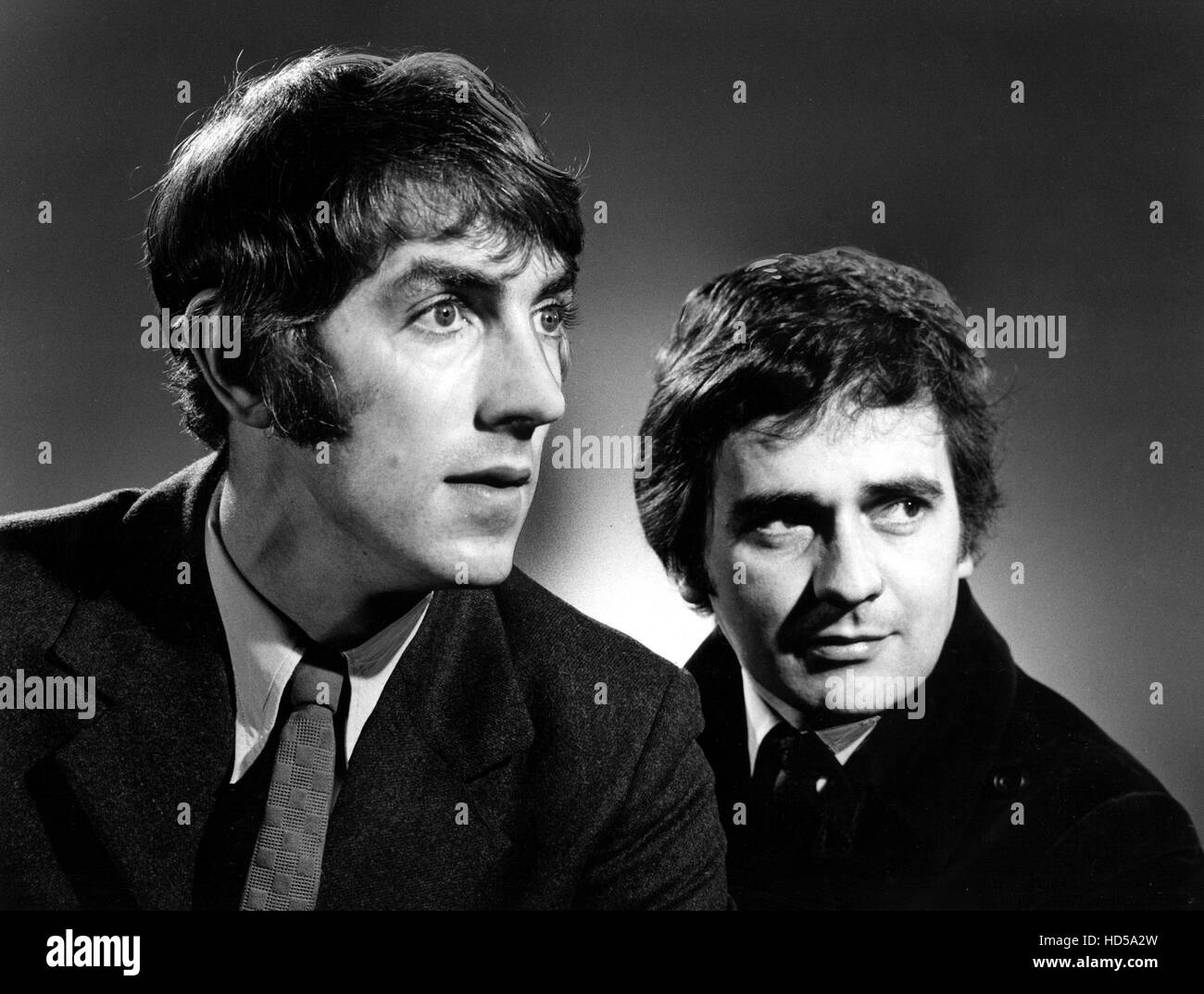 Peter cook dudley moore 1970s hi-res stock photography and images - Alamy