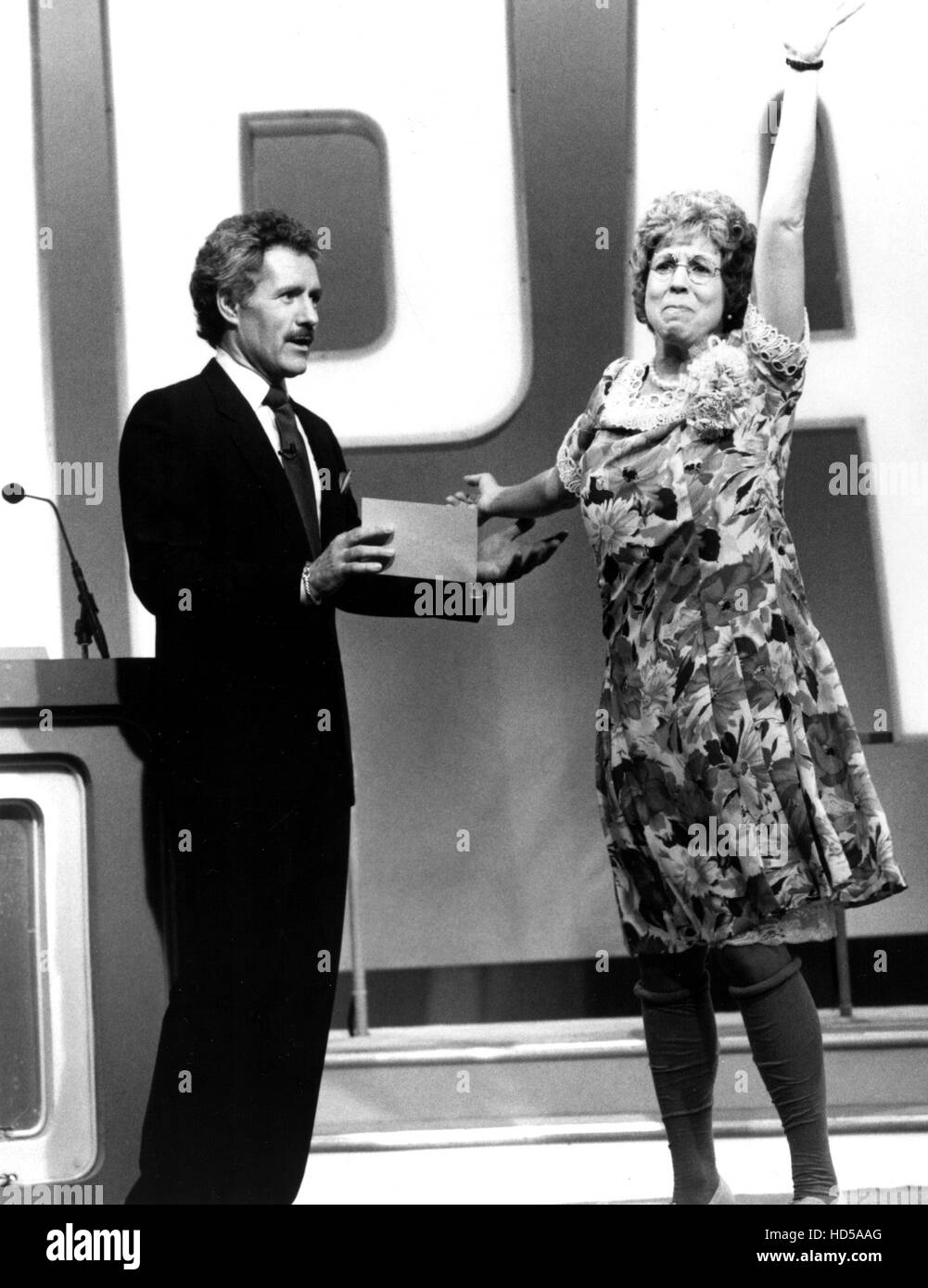 MAMA'S FAMILY, Alex Trebek, Vicki Lawrence, 1983-1990, episode 'Mama on ...