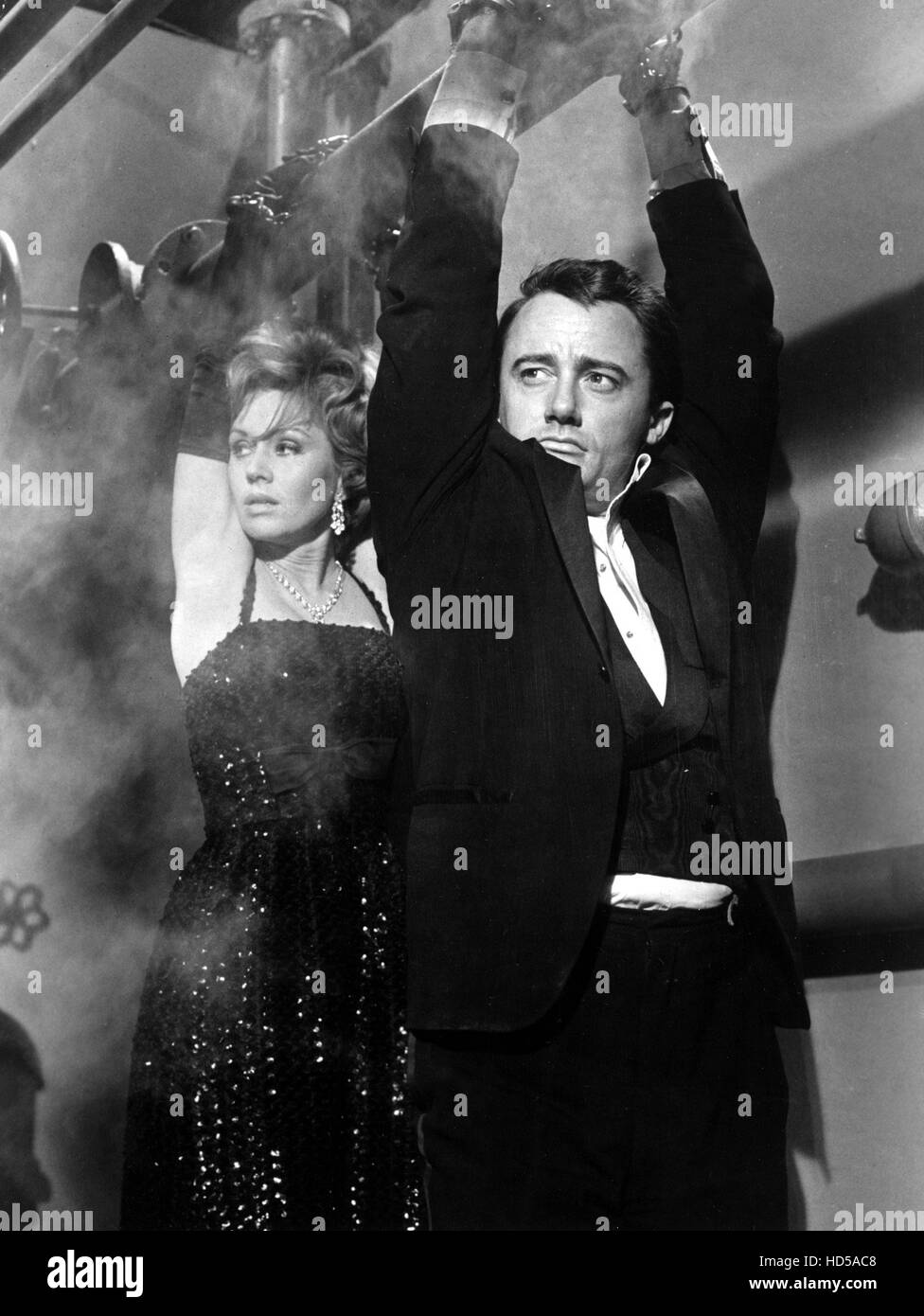 THE MAN FROM U.N.C.L.E., Patricia Crowley, Robert Vaughn, 1964-1968 ...