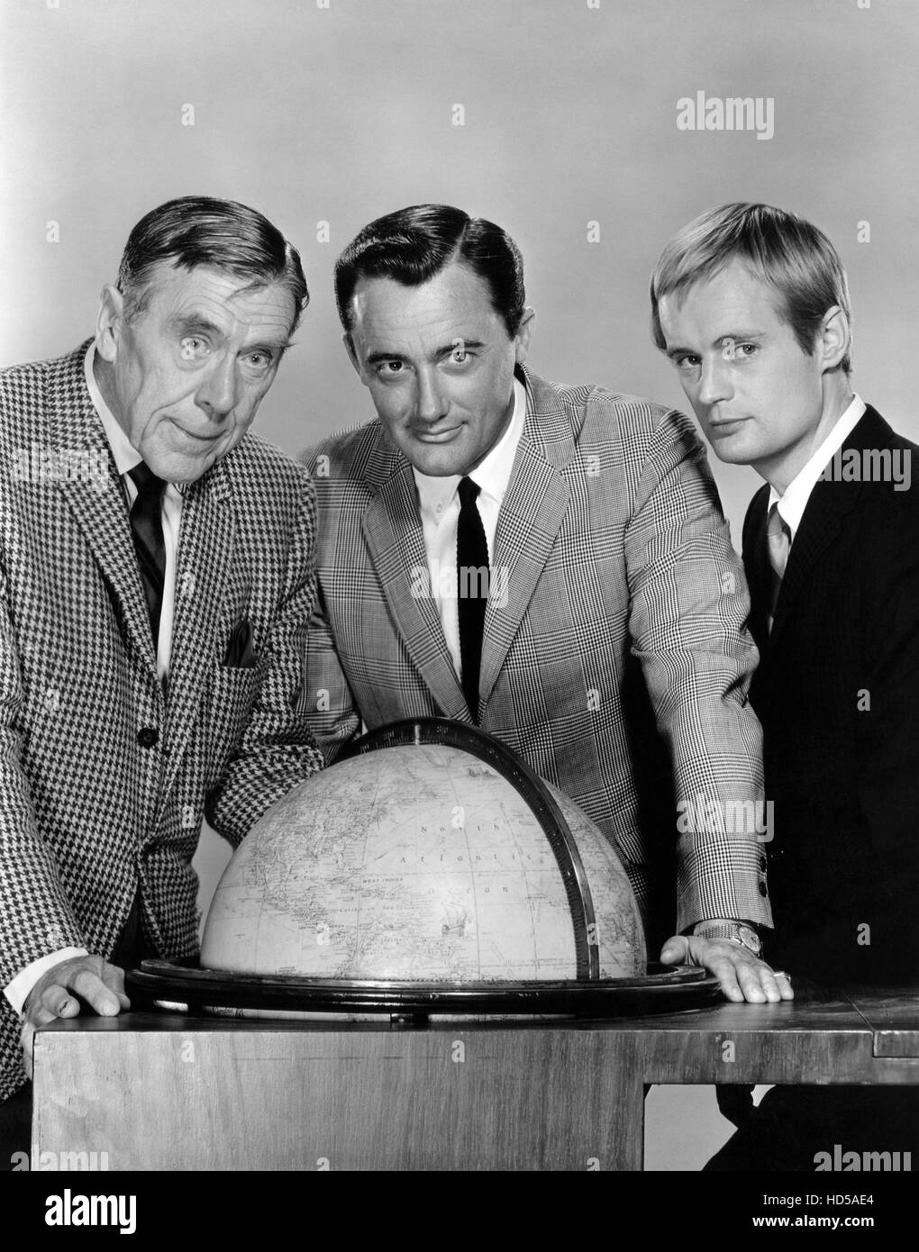 THE MAN FROM U.N.C.L.E., Leo G. Carroll, Robert Vaughn, David McCallum ...