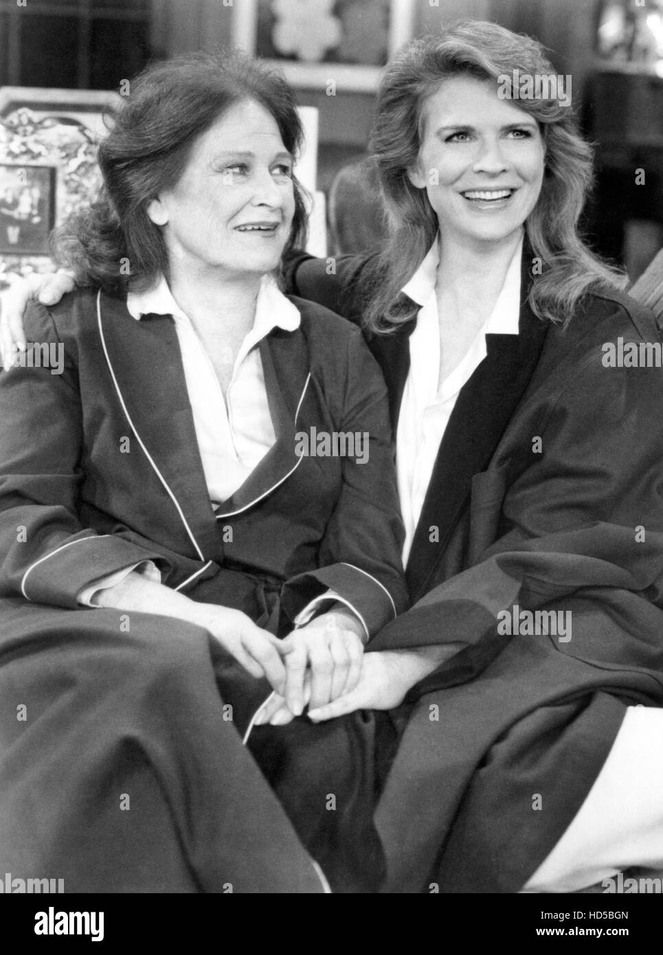 MURPHY BROWN, (from left): Colleen Dewhurst, Candice Bergen, 'Mama Said ...