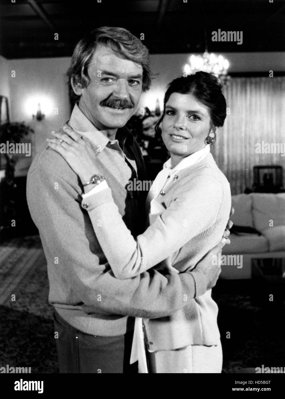 MURDER BY NATURAL CAUSES, from left, Hal Holbrook, Katharine Ross ...