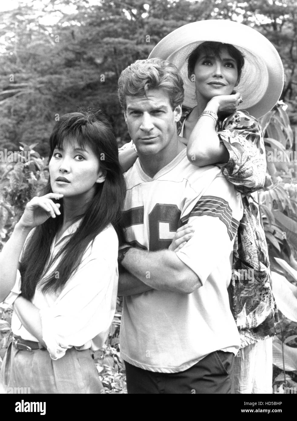 MURDER IN PARADISE, from left: Maggie Han, Kevin Kilner, Barbara ...