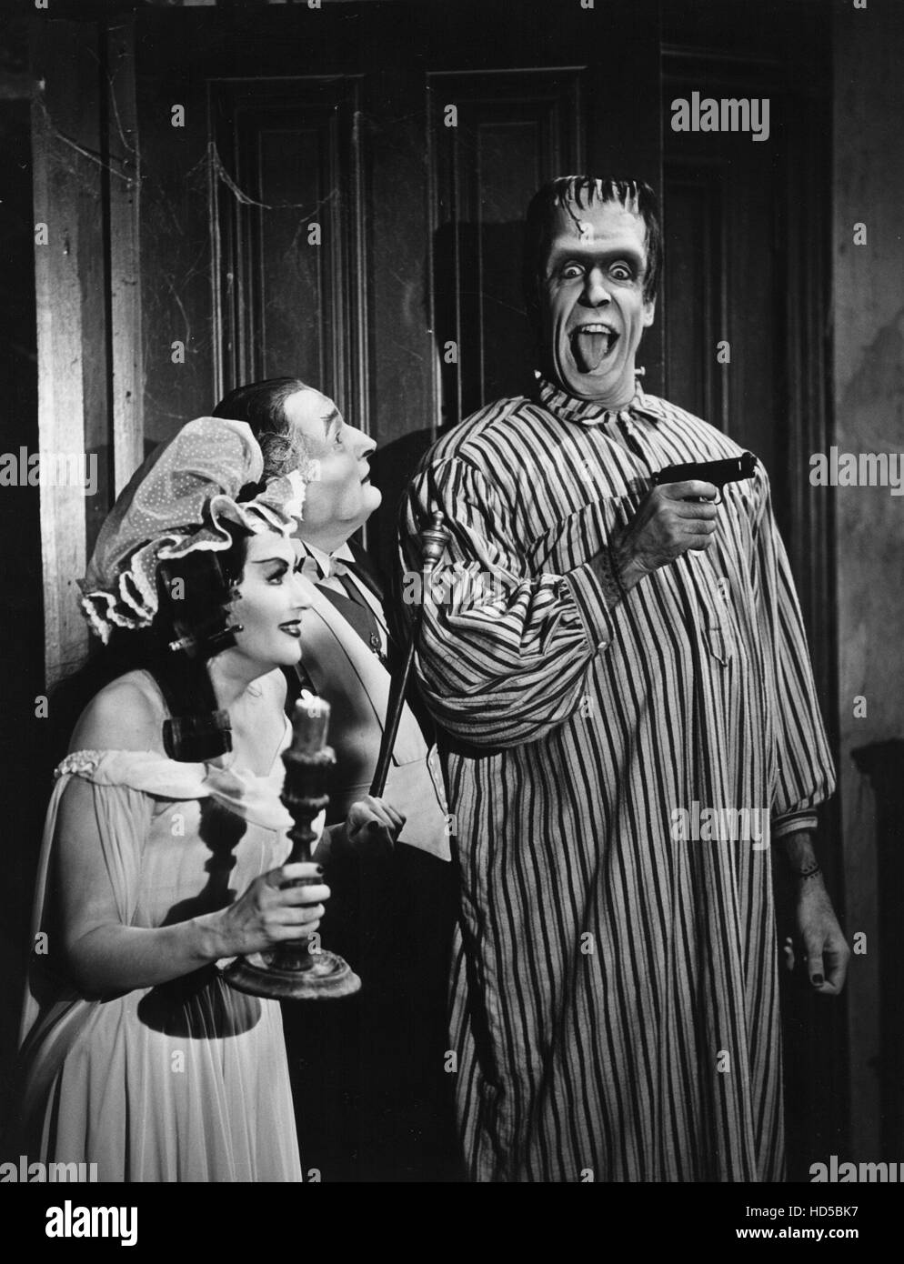 The Munsters Yvonne De Carlo Al Lewis Fred Gwynne 1964 1966