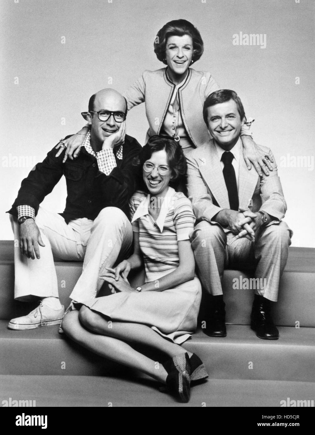 THE NANCY WALKER SHOW, (clockwise from top): Nancy Walker, William Daniels, Beverly Archer, Ken ...