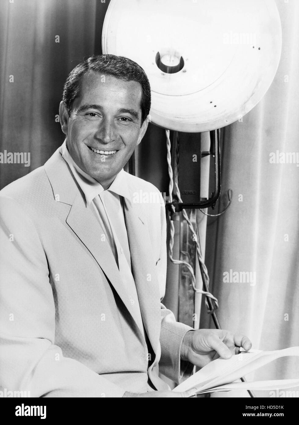 THE PERRY COMO SHOW (aka PERRY COMO'S KRAFT MUSIC HALL), Perry Como (ca ...
